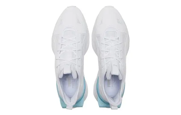PUMA Low Top Sneakers