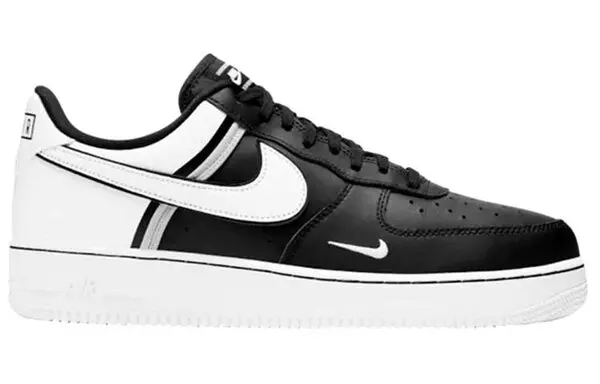 Nike Force 1 '07 Lv8 Sneakers - Black