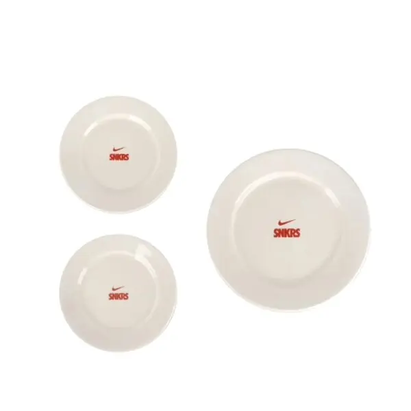 Nike Snkrs Ceramic Plate Set - Red/white