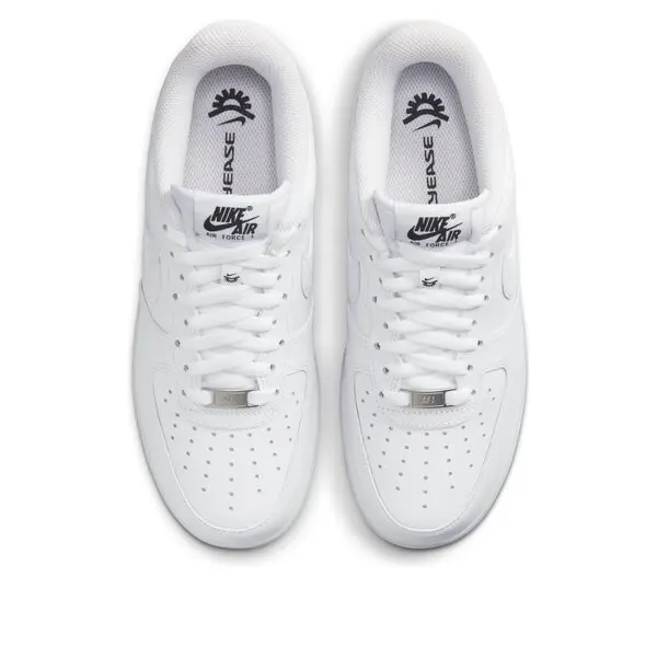 Nike Force 1 Low Flyease Sneakers