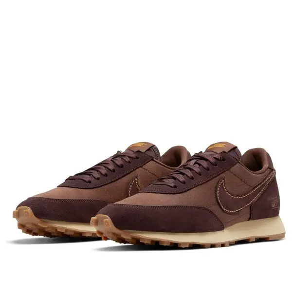 Nike Daybreak "dark Coffee" Vintage Inspired Low Top Sneakers - Brown
