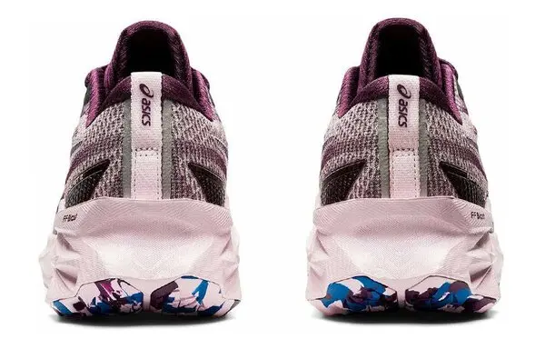Asics Novablast 2 Le Athletic Shoes - Pink