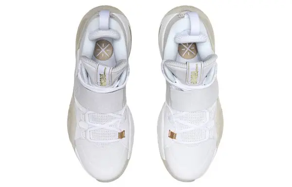 LI-NING Wade All City 8 Basketball Sneakers