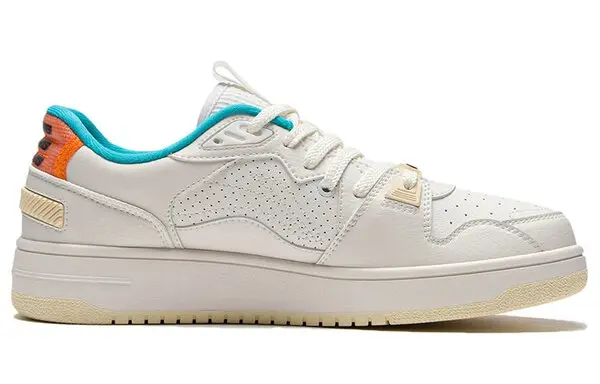LI-NING Classic Leisure Low Top Sneakers