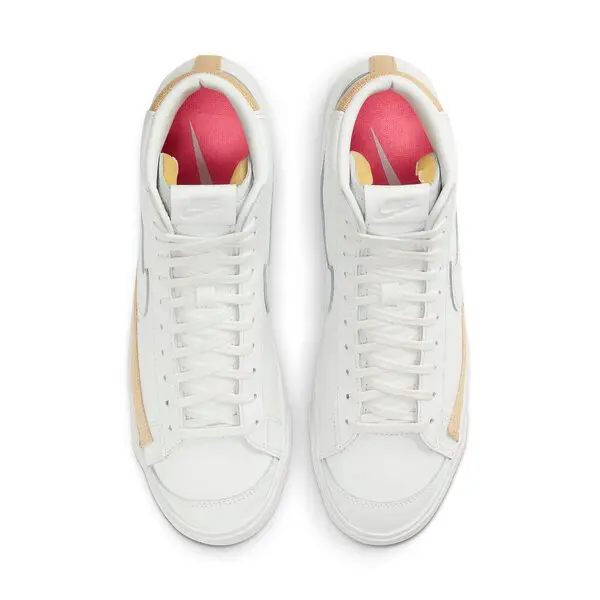 Nike Blazer Mid '77 Vintage Sneakers - White/brown