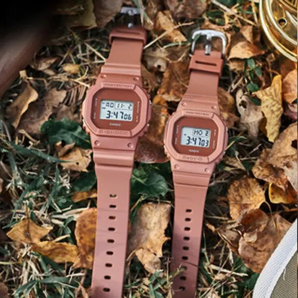 Casio G-shock Square 'rose' Dw-5600et-5pr-person