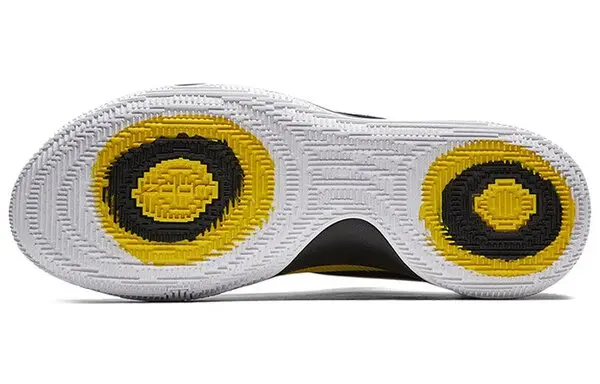 Nike Kyrie Low "amarillo" Sneakers - Amarillo/black