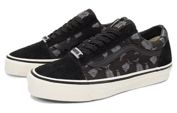 VANS X Undefeated Old Skool Sneakers - Black