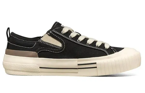 Sketchers Canvas Low Top Sneakers