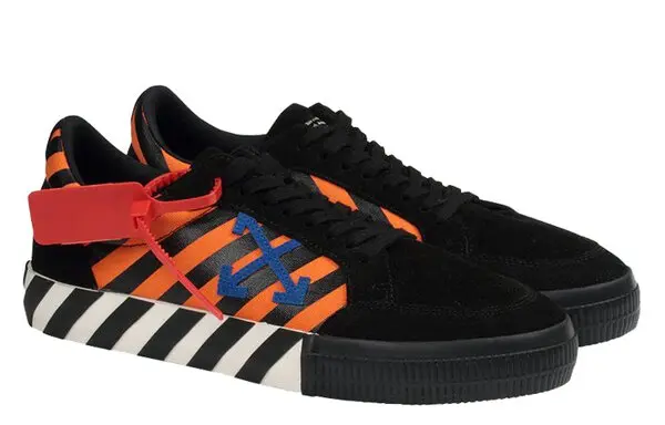 Off-White Low Top Sneakers - Black