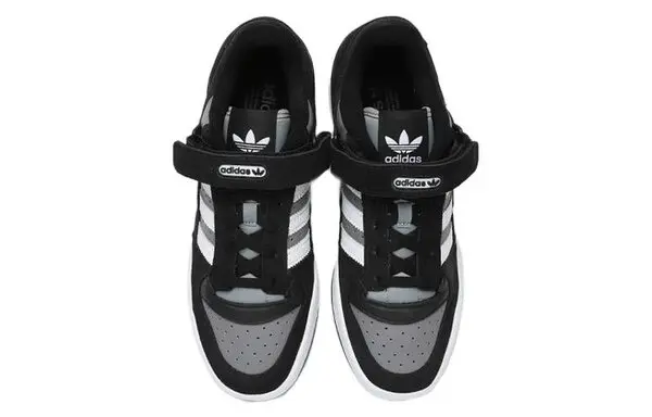 Adidas Forum Low Sneakers