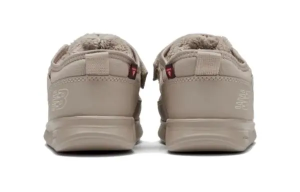 NEW BALANCE Caravan Moc