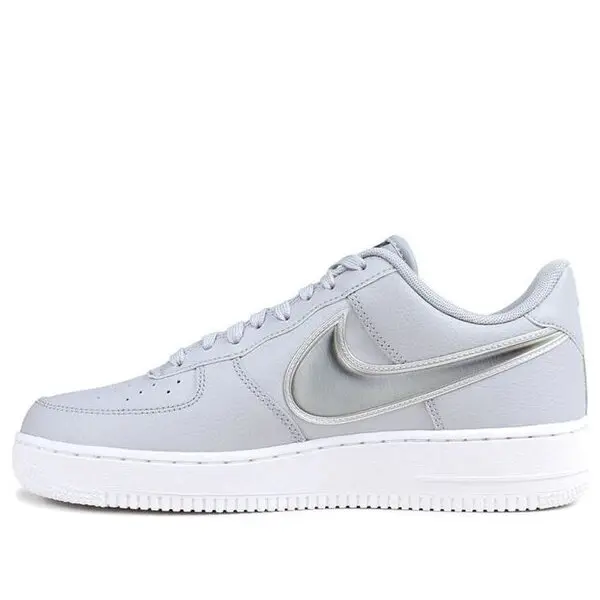Nike Force 1 '07 Lv8 3 Low Top Sneakers