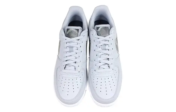 Nike Force 1 '07 Lv8 3 Low Top Sneakers