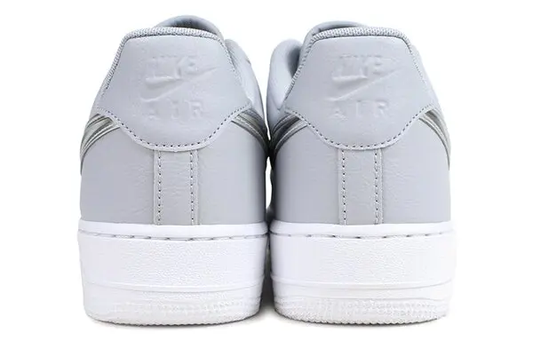 Nike Force 1 '07 Lv8 3 Low Top Sneakers