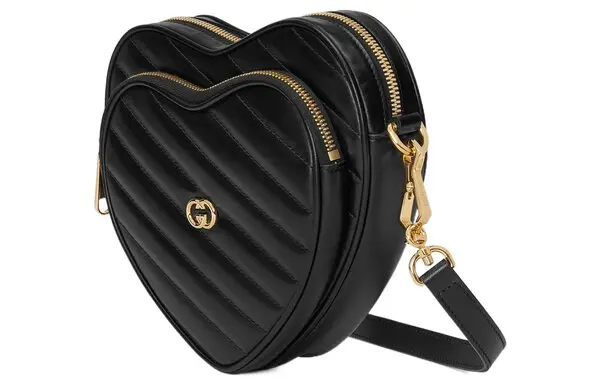Gucci Interlocking G Heart Shoulder Bag - Black