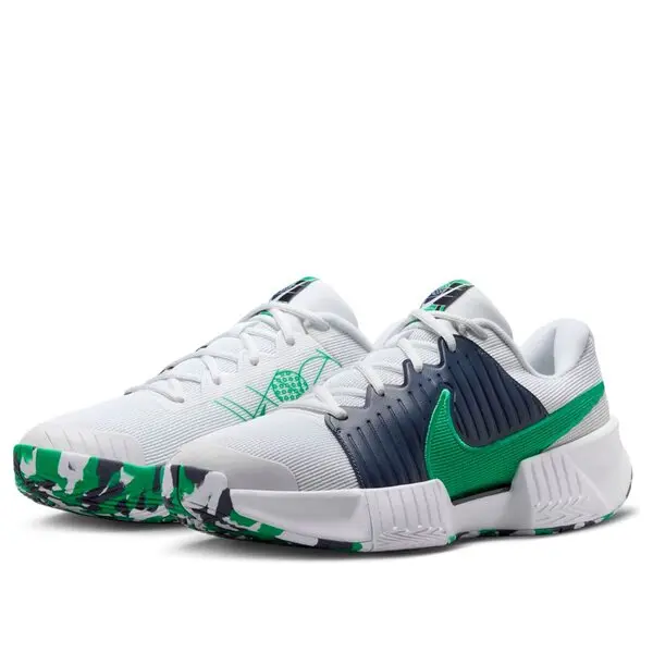 Nike Zoom Challenge Sneakers