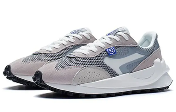 LI-NING Eternal 92 Low Top Sneakers