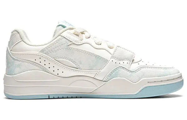 LI-NING Yuebai Skateboarding Sneakers