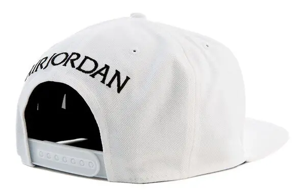 JORDAN Air Jumpman Classics Snapback Cap - White