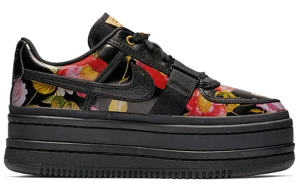 Nike Vandal 2k Lx "floral" Platform Sneakers - Black