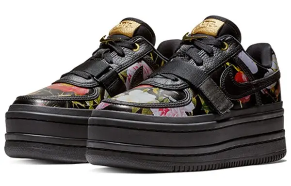 Nike Vandal 2k Lx "floral" Platform Sneakers - Black