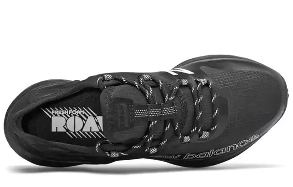 NEW BALANCE Roav Trail Sneakers - Black