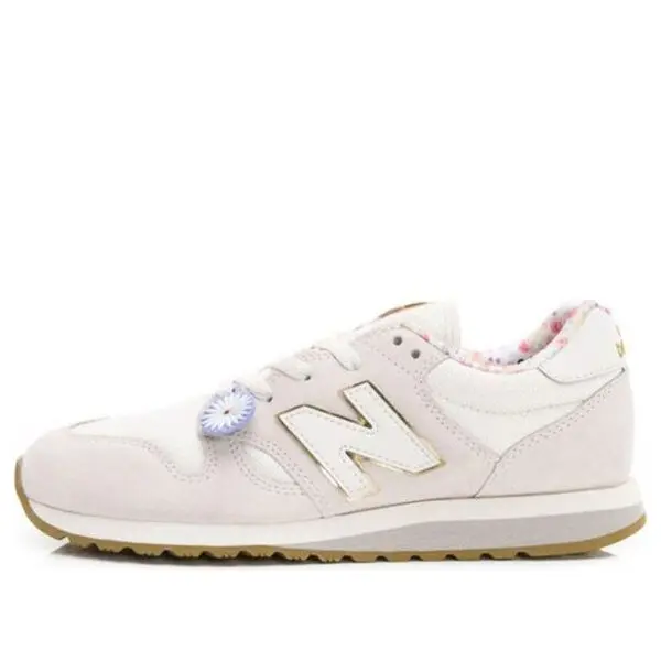 NEW BALANCE 520 Sneakers - White
