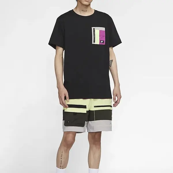 Nike Short Sleeve With Zipper Pocket