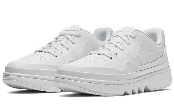 JORDAN 1 Jester Xx Low Laced Sneakers - White