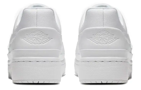JORDAN 1 Jester Xx Low Laced Sneakers - White