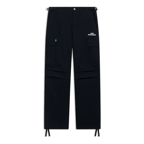 LI-NING Loose Fit Cargo Pants With Graphic Detail - Black/white