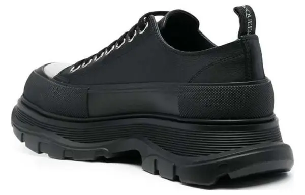 Alexander McQueen Tread Slick Lace-up Shoes With Cap Toe - Black