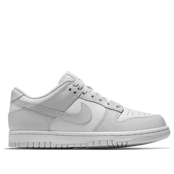 Nike Dunk Low Sneakers