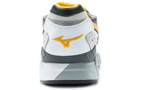 Mizuno Mondo Control Sneakers