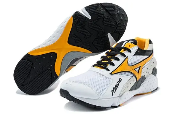 Mizuno Mondo Control Sneakers