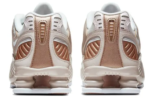 Nike Shox Enigma "desert Sand" Sneakers - Pink