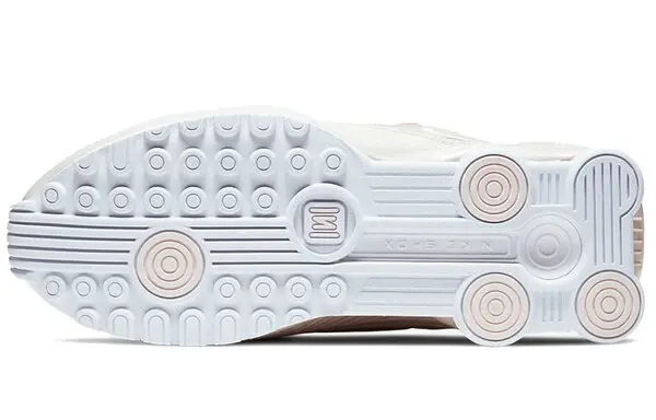 Nike Shox Enigma "desert Sand" Sneakers - Pink
