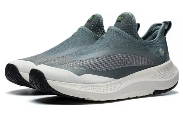 LI-NING Soft Go Sneakers