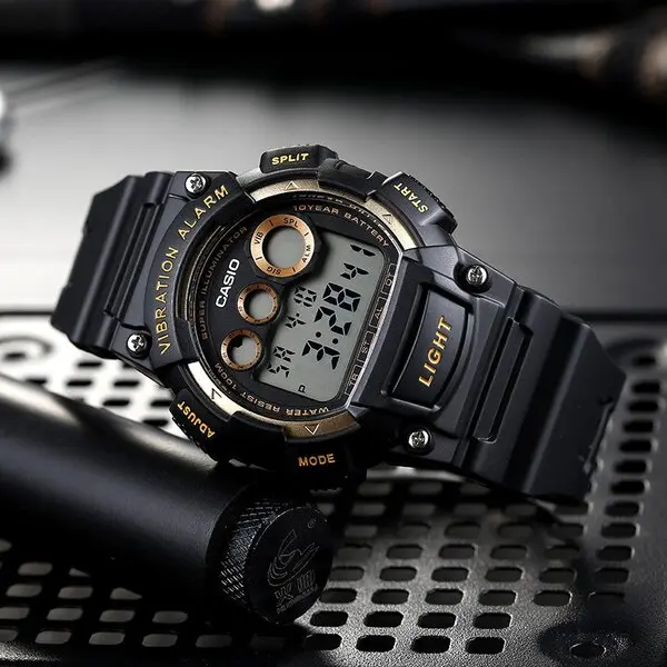 Casio G-shock Analog-digital Quartz Watch With Vibration Alarm