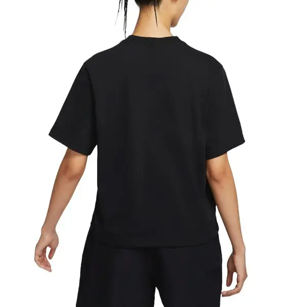 Nike Loose Graphic T-shirt