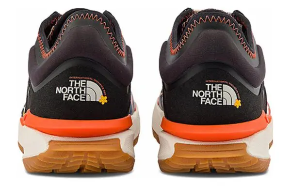 The North Face Vectiv Escape Sneakers