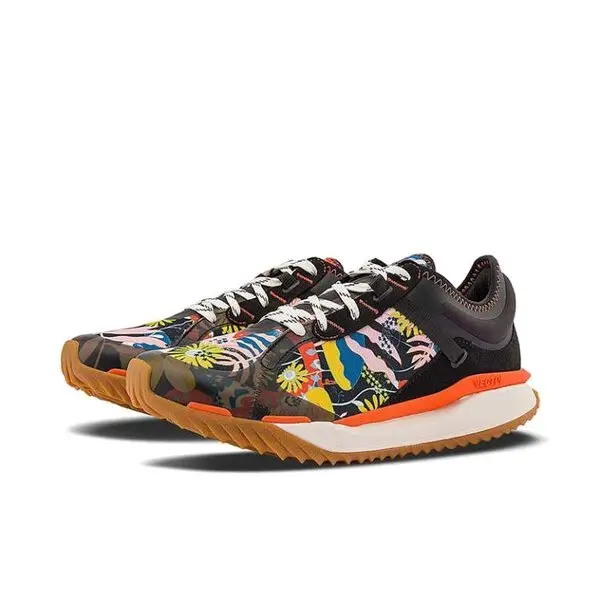 The North Face Vectiv Escape Sneakers