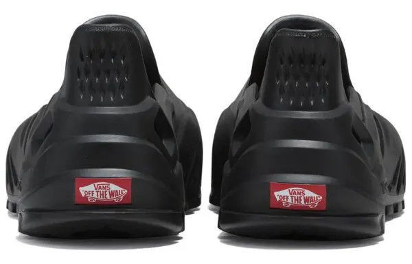 VANS Amzn Pacu Caviar Slip On - Black