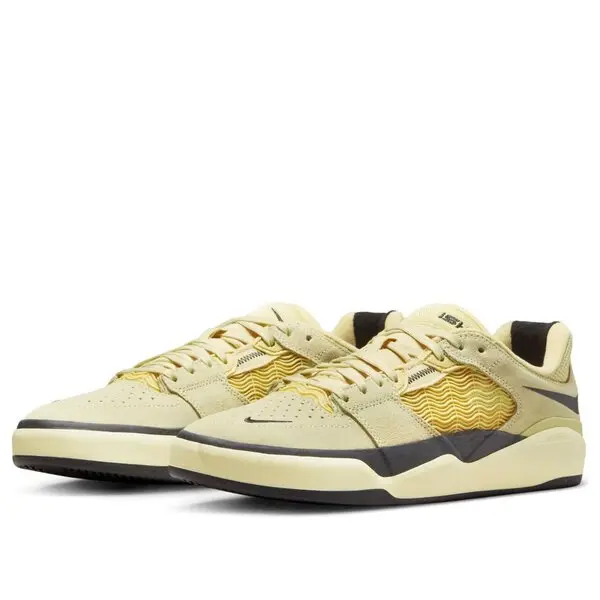 Nike Ishod Wair Low Top Sneakers - Khaki/black