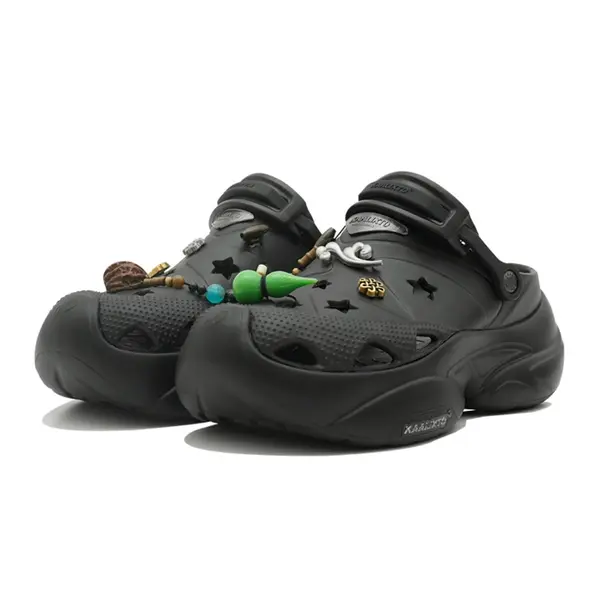 KAALIXTO Embellished Clogs