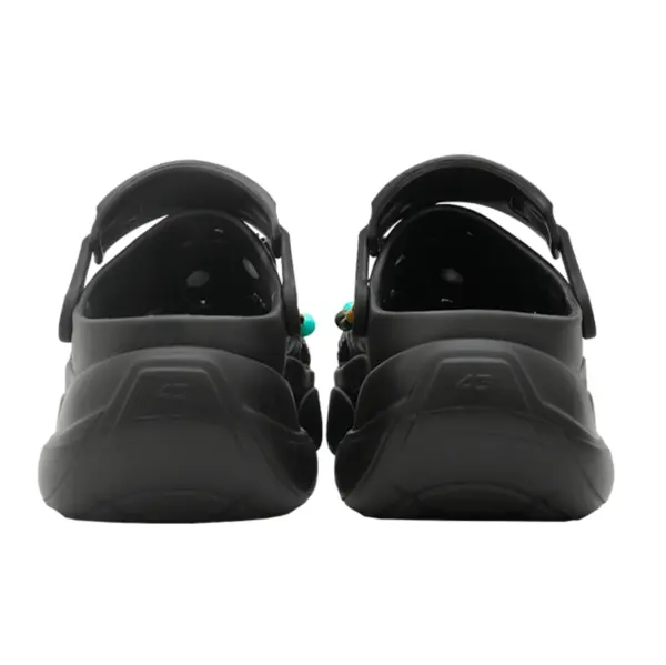 KAALIXTO Embellished Clogs