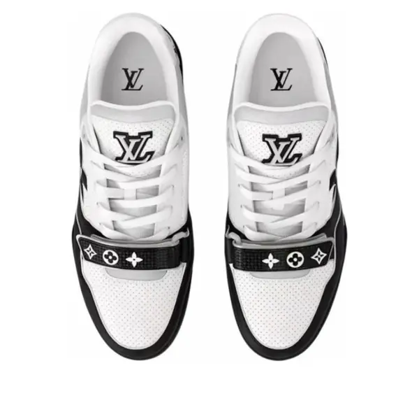 LOUIS VUITTON Trainer Sneakers - White/black