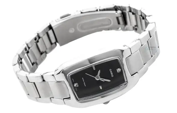 Casio Quartz Analog Watch With Stainless Steel Bracelet - Silver