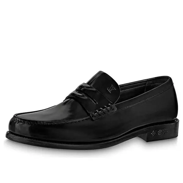 LOUIS VUITTON Patent Loafers - Black